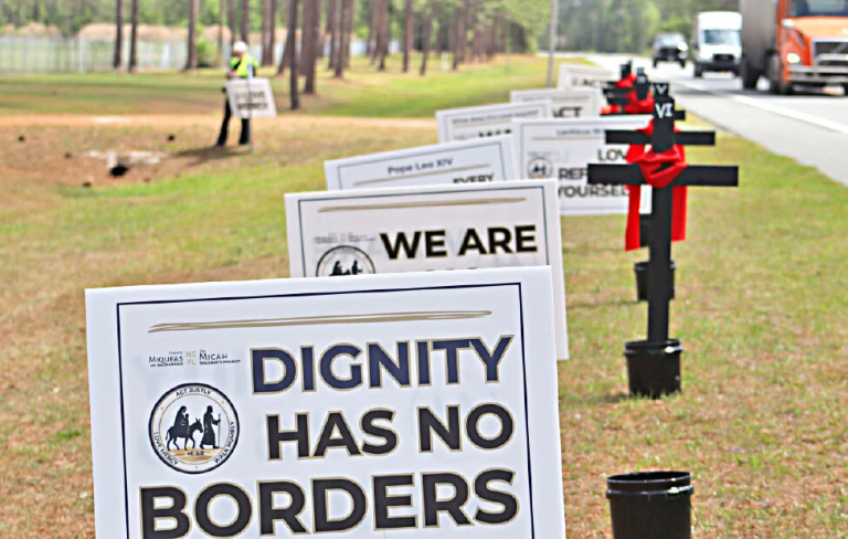 Good Friday witness shows solidarity with detained immigrants - Diocese ...